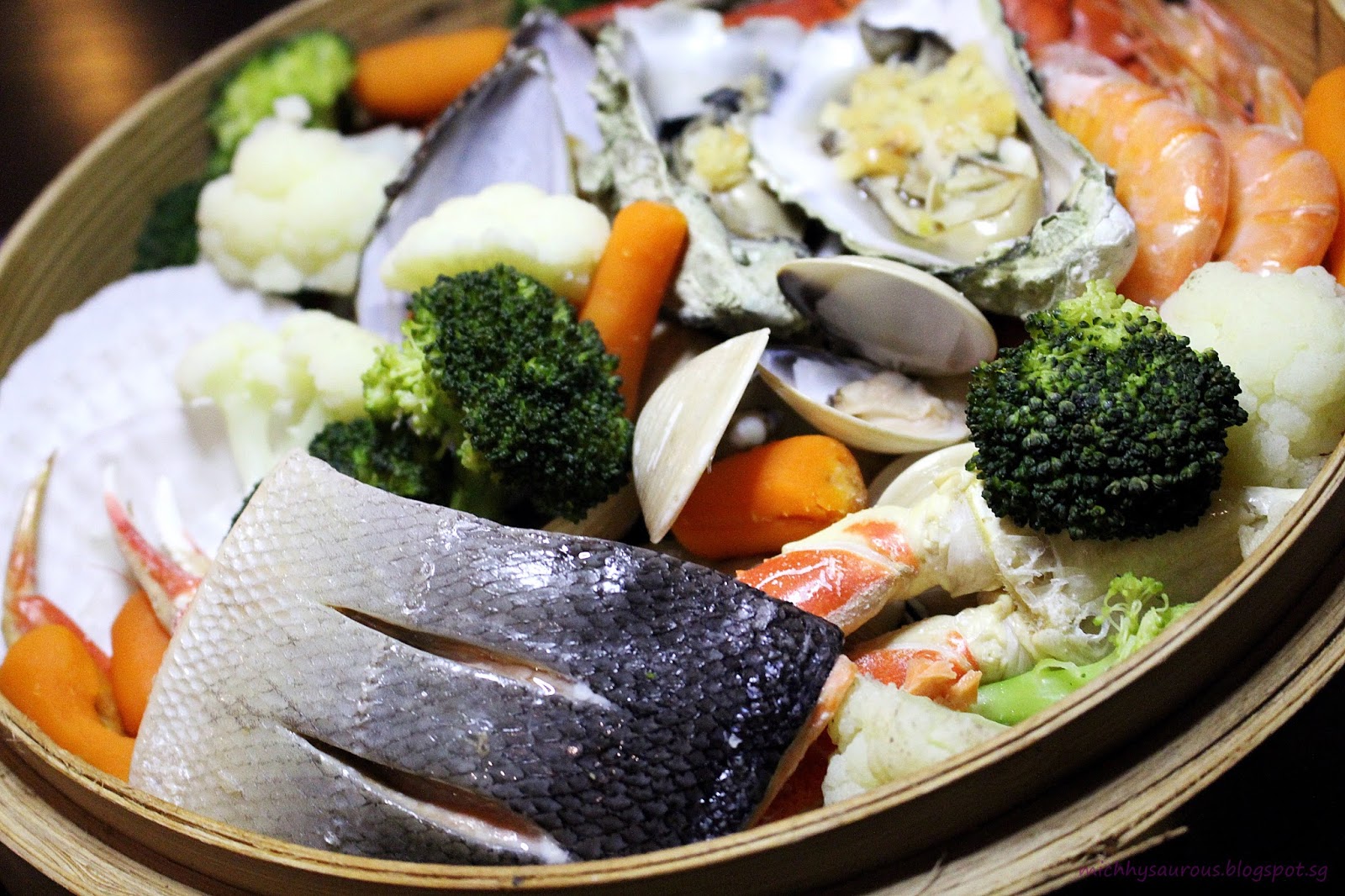 EAT.SHOP.PLAY - Michhysaurous: Gills N Shells New Steamed Seafood Basket