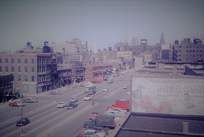 35 Amazing Photos Capture Street Scenes of Chicago in the 1950s ...
