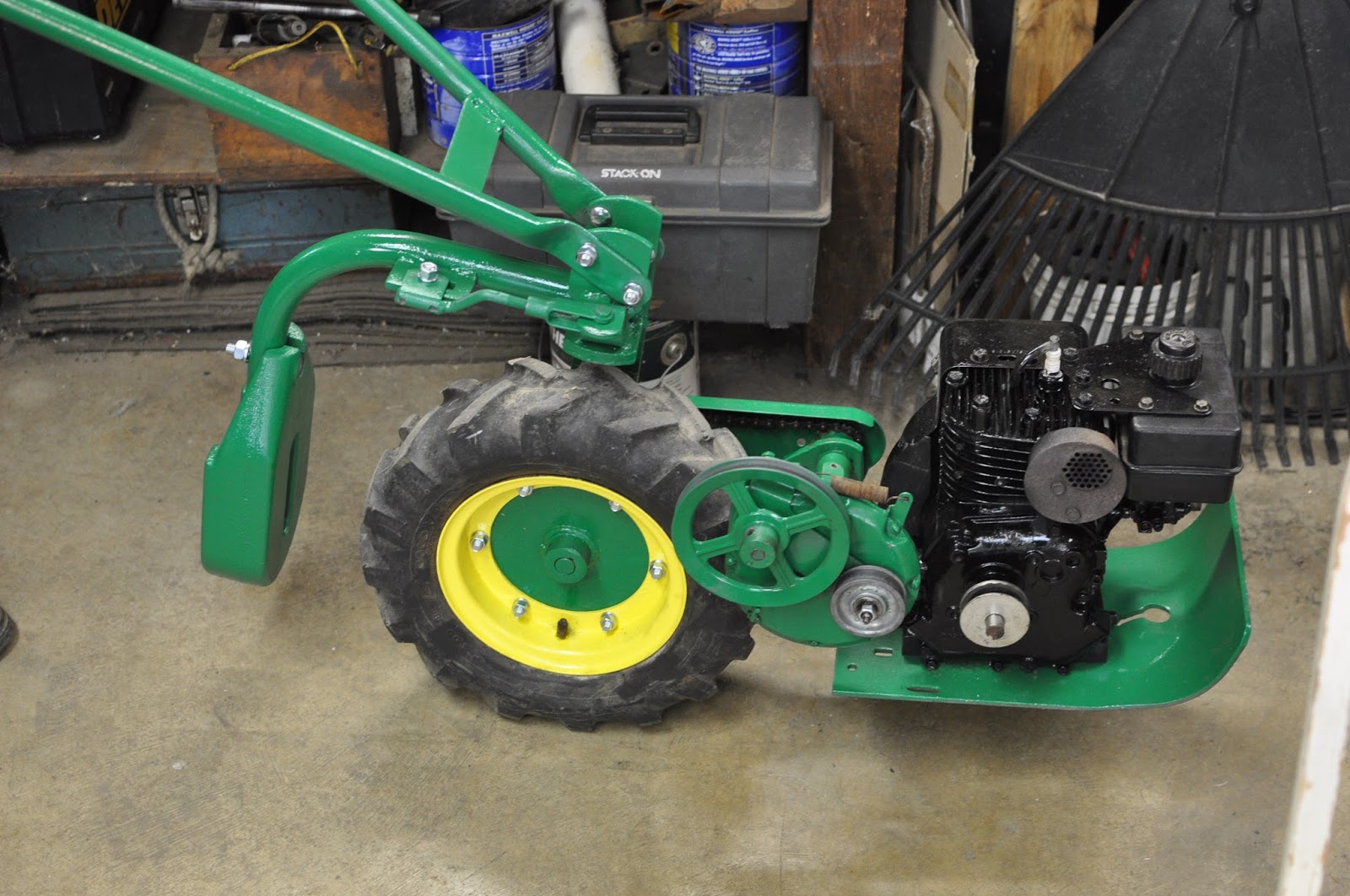 handverker: one wheel garden tractor