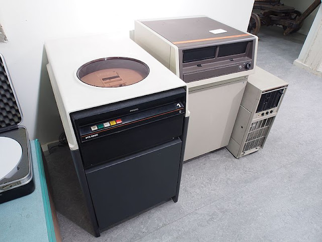 My journey with the Linux Operating System: PHILIPS computer hardware