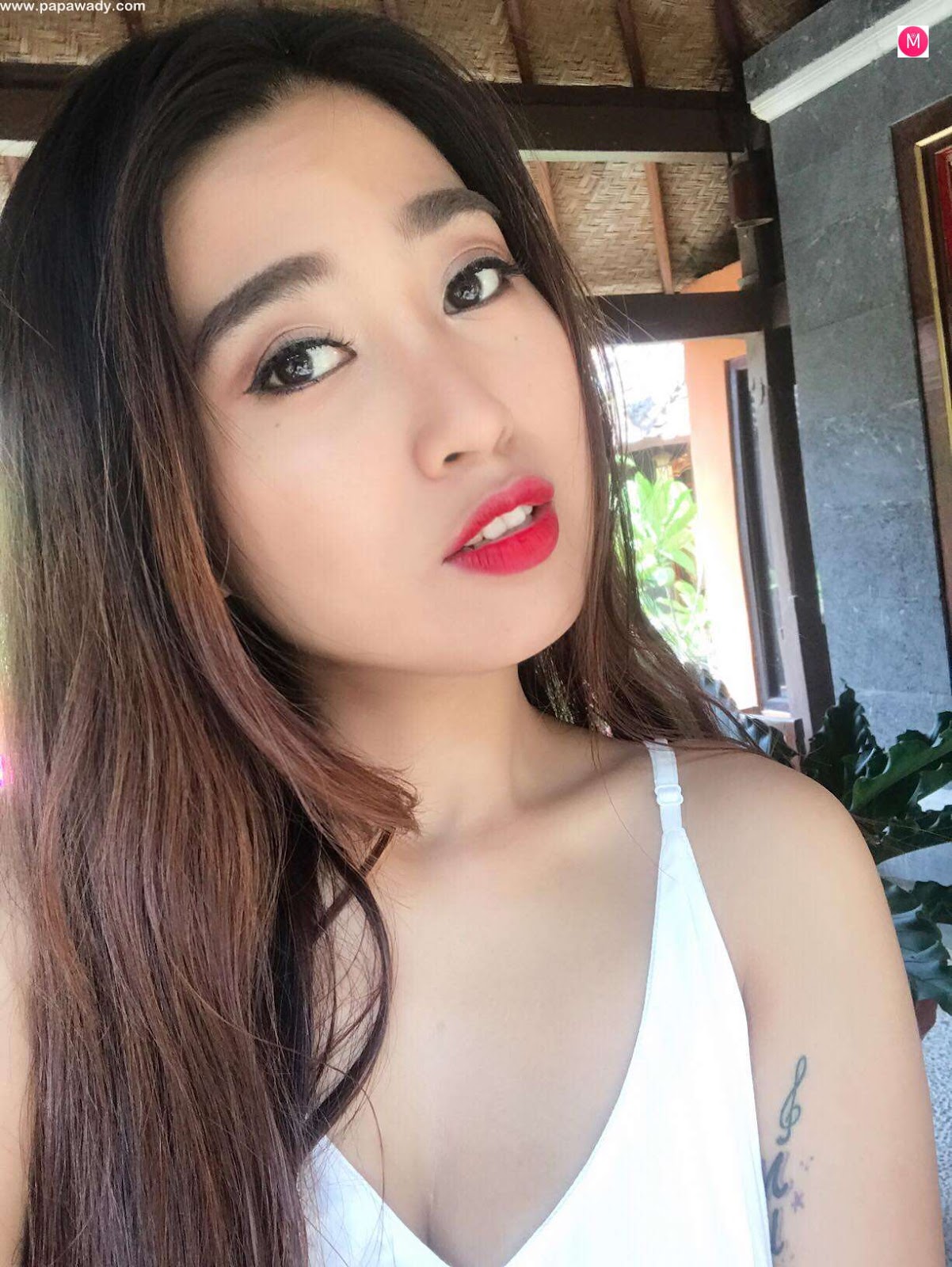 Singer Po Po In Bali , Indonesia Swimming Time Snaps