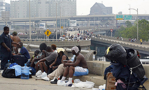 Camerae Lucidae: Hurricane Katrina and Its Photographs: Racism or ...