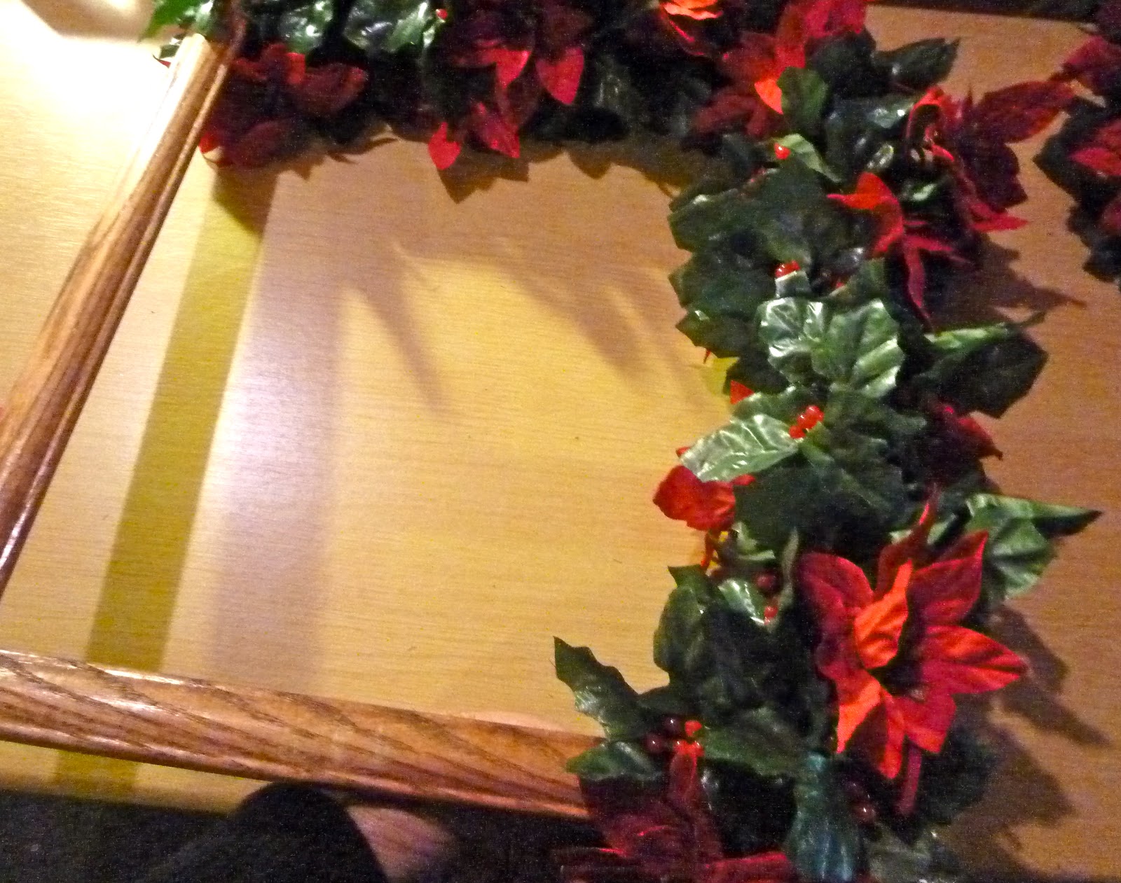 Make it easy crafts: Easy 30-minute rectangular Christmas wreath