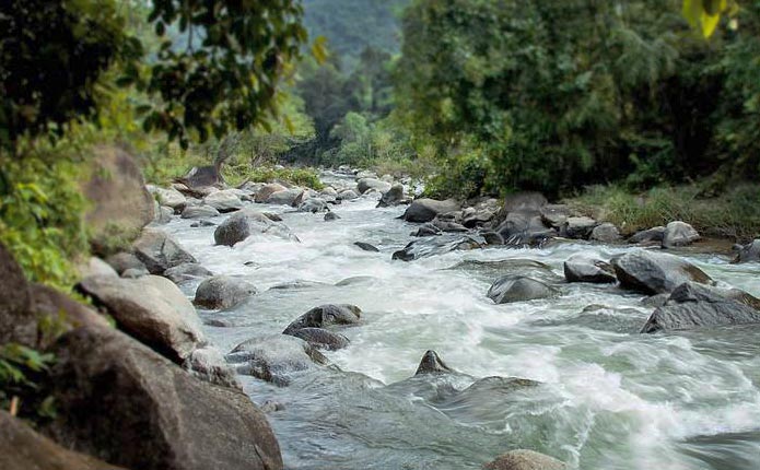 White water rafting Mae Taeng, fascinated by the charm of the river