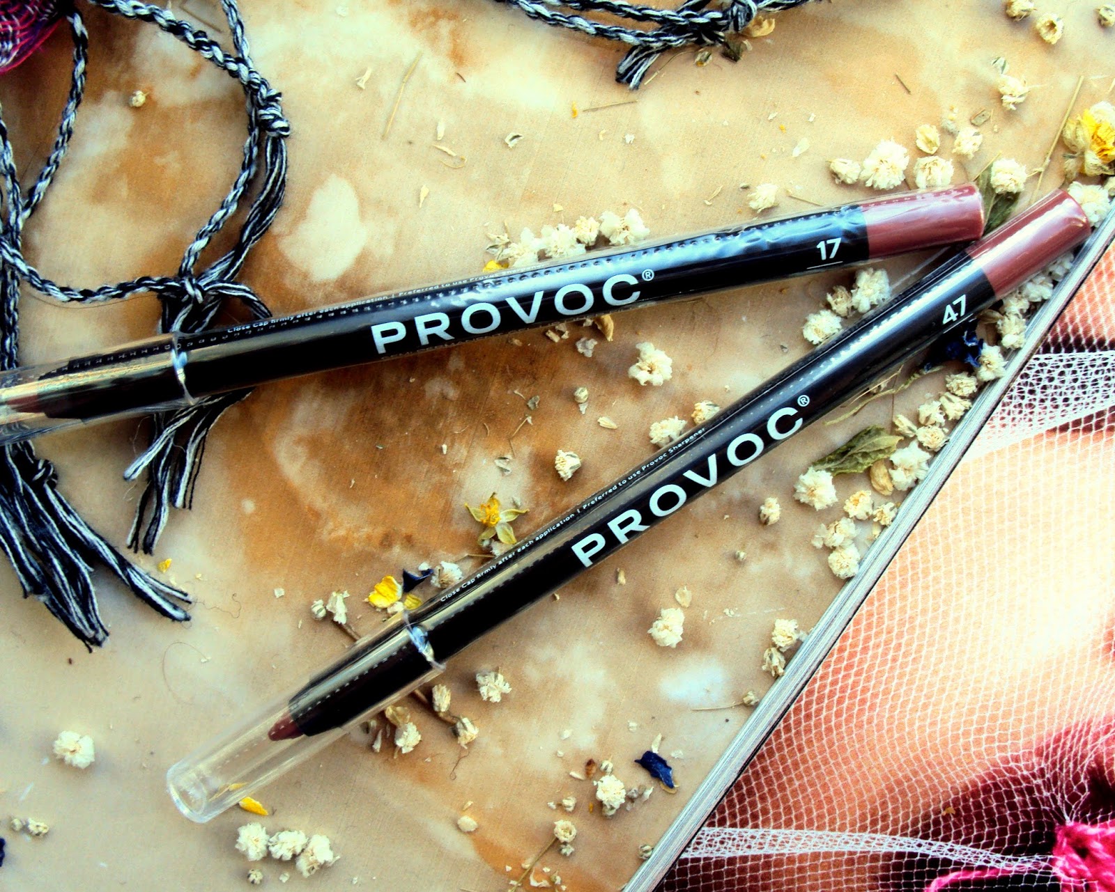 Provoc Semi-Permanent Gel Lip Liner Filler #17 #47 \ Гелевые карандаши ...