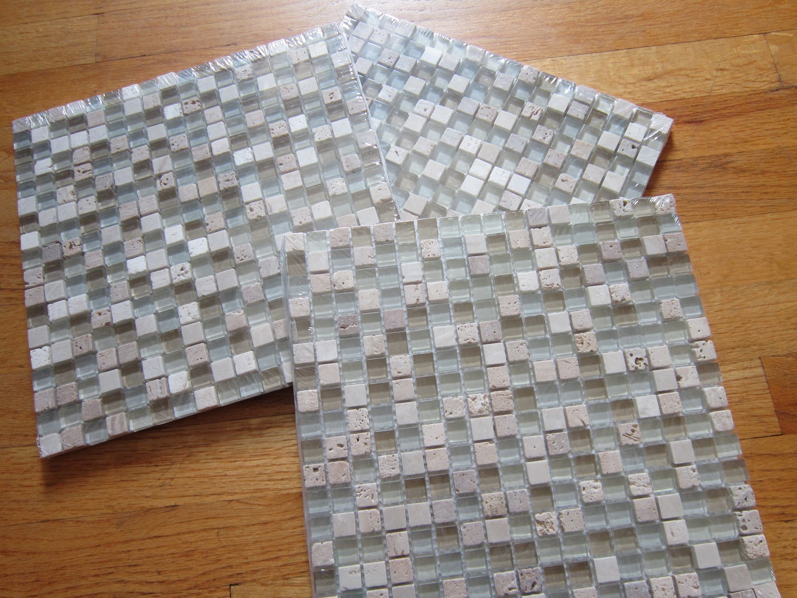 Tiled End Table Makeover - Guest Post by Design Megillah - Pretty Handy ...