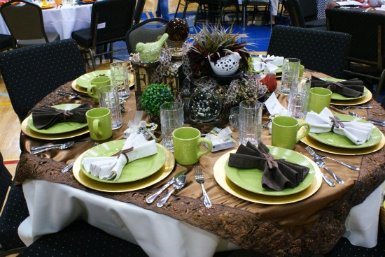 Spring Luncheon {Stage and Table Decoration Ideas} | Dimples and Tangles