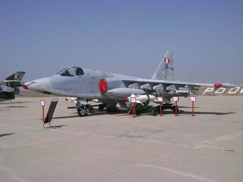 LATINNEWS: CARACTERÍSTICAS DEL SUKHOI SU - 25 PERUANO