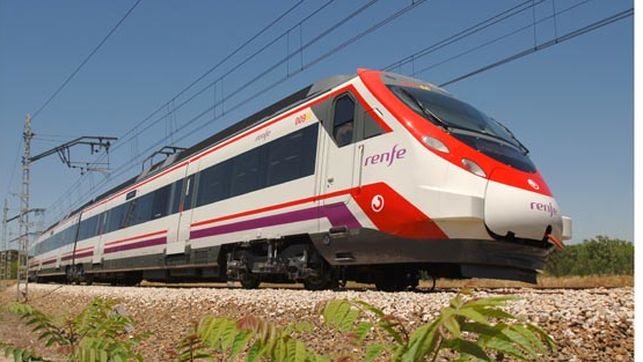 Trenes y tiempos: Las tracciones térmica y eléctrica en RENFE (CIII ...