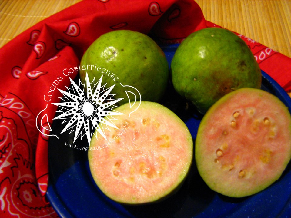 Cocina Costarricense: queque de guayaba
