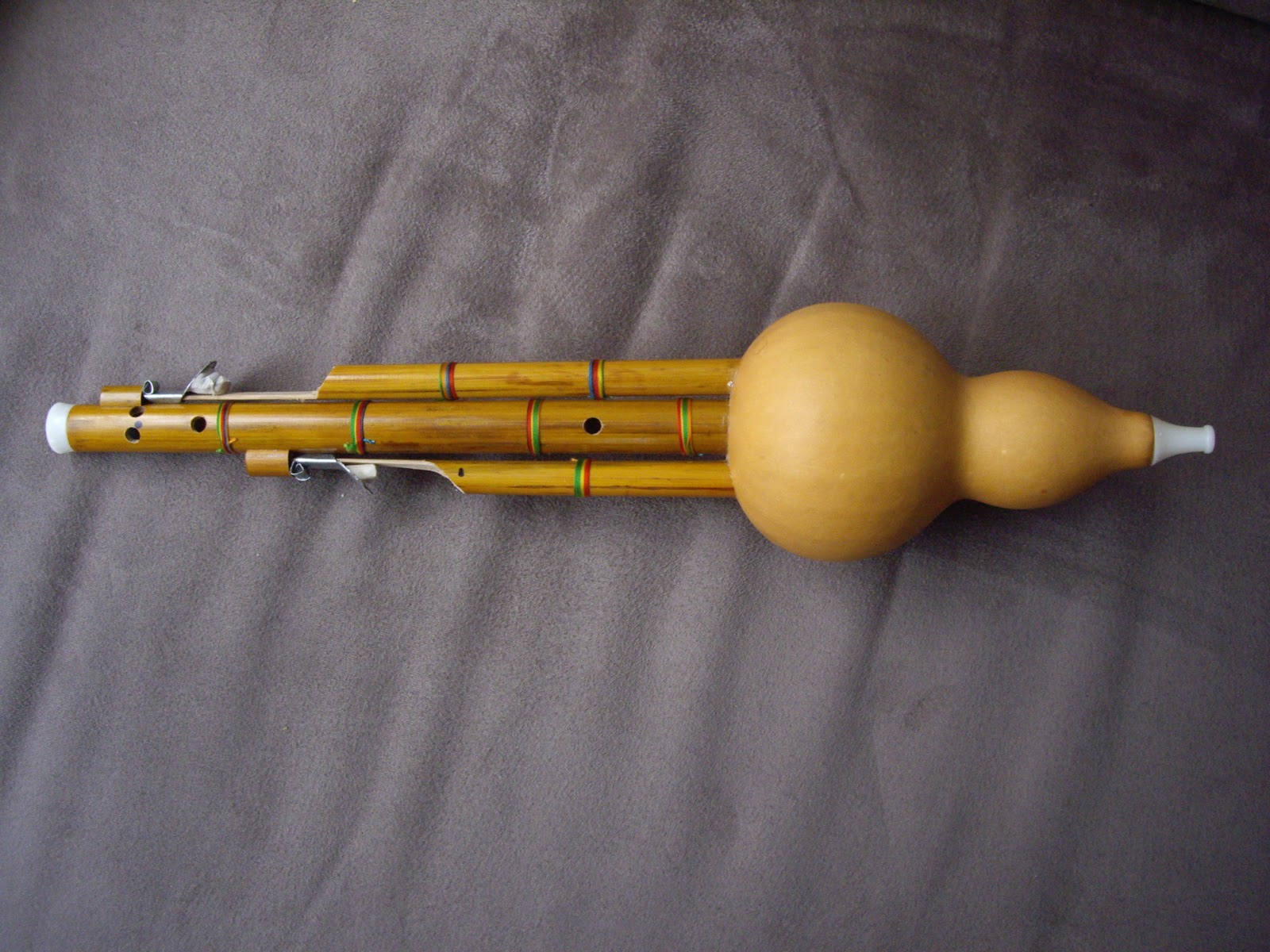 Bagpiper's World: China: Hulusi