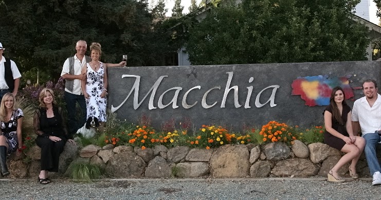 WineWalkabout: Tasting Macchia, Lodi Ca.