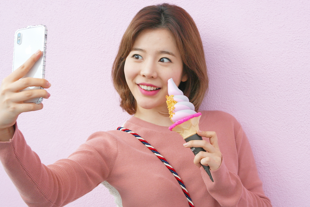 Have some ice cream with SNSD's Sunny - Wonderful Generation