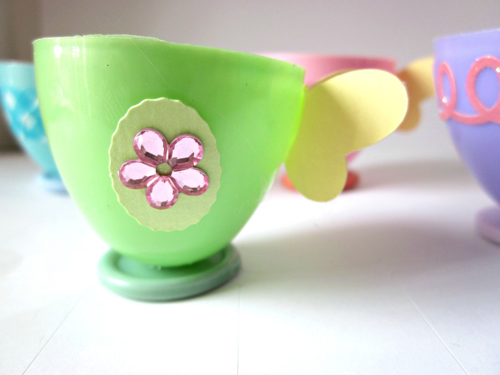 Embellishing Life: Easter Tea Cups