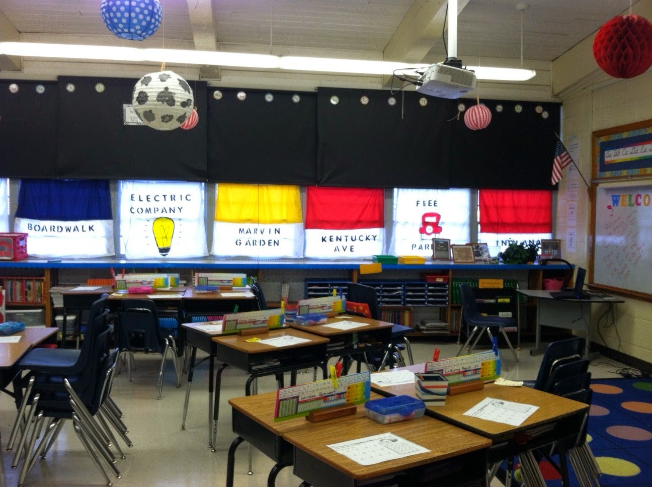 Creative Teaching Ideas: Classroom retro gamebord decorations