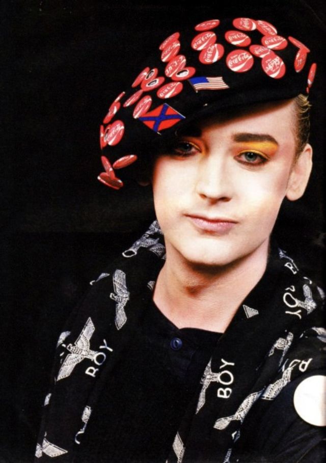 30 Flamboyant Photos of Boy George at the Height of His Fame During the ...