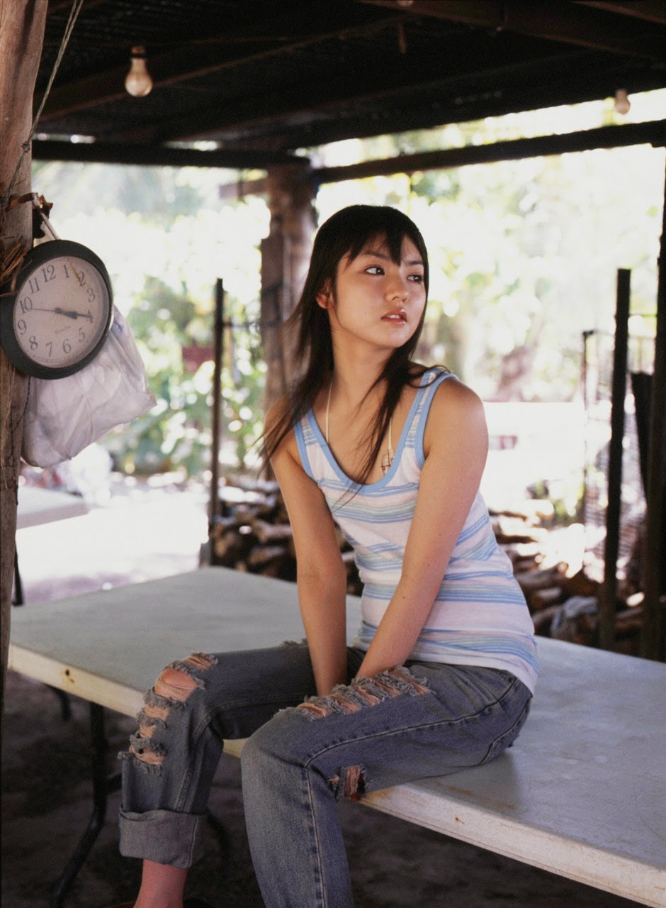 Nao Kanzaki And A Few Friends Sayumi Michishige Love Letter Photobook Scans 2 And Video