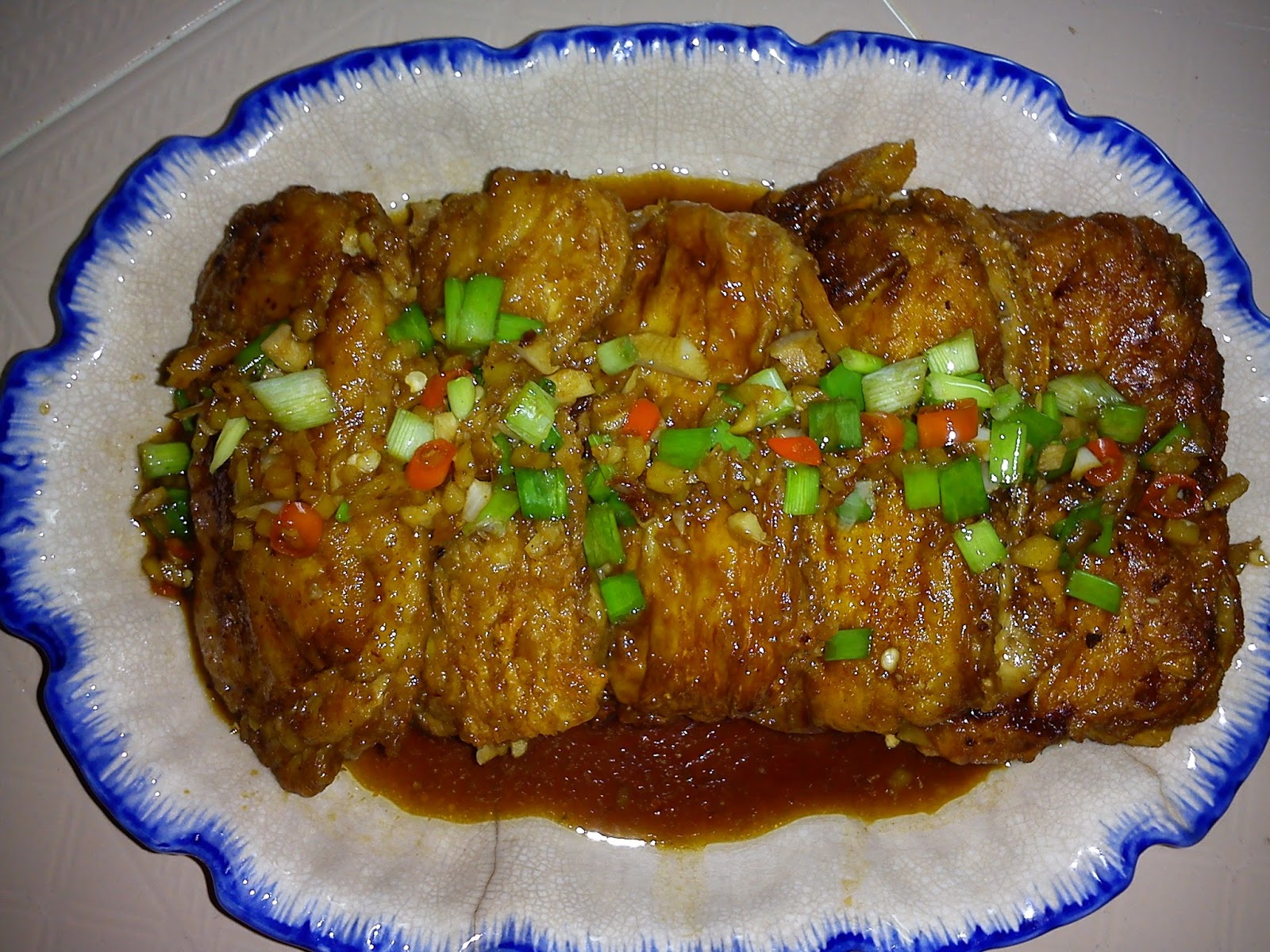 Cooking Pleasure: BRAISED TAU PAU WITH FISH PASTE