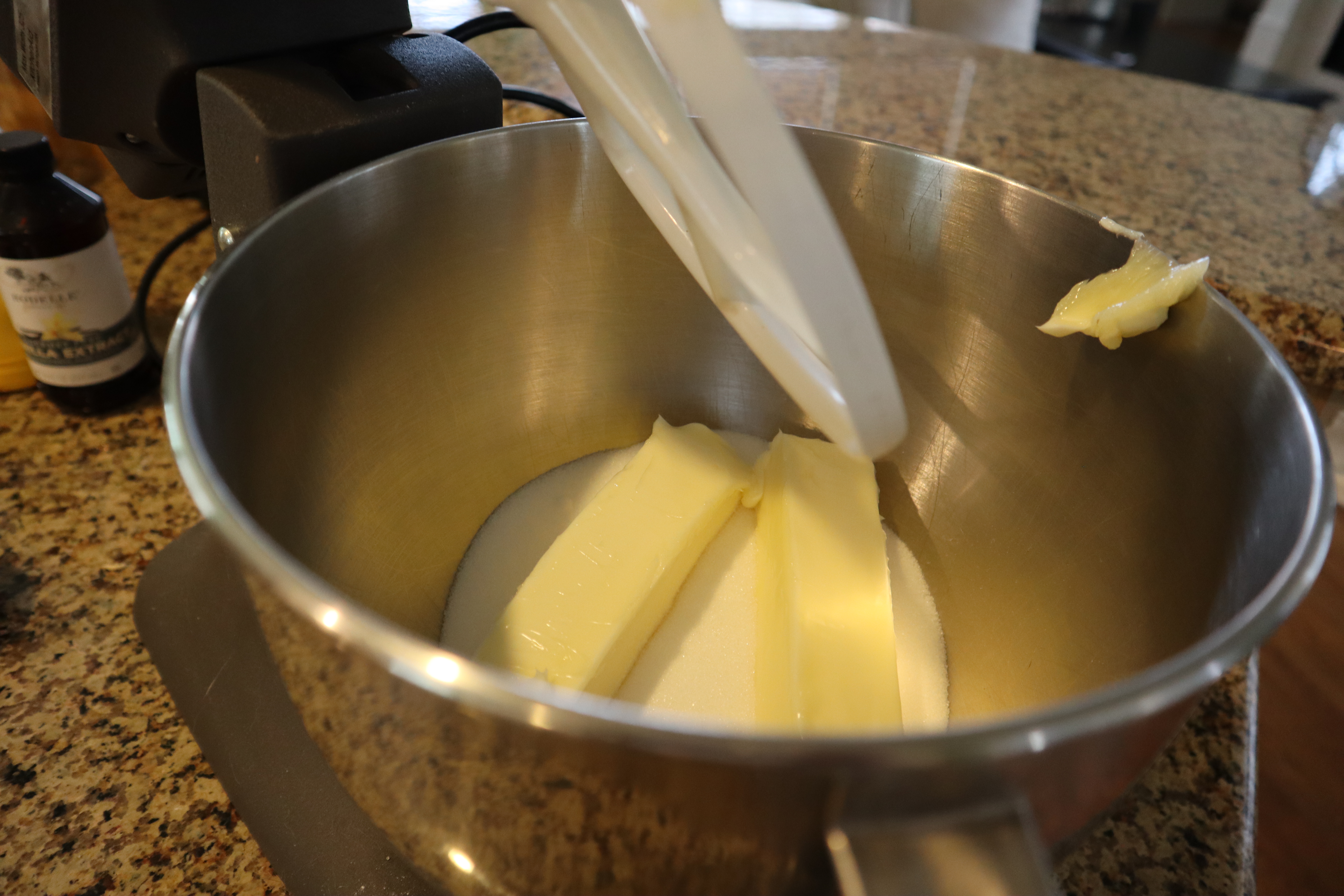 Momfessionals: Butter Cake