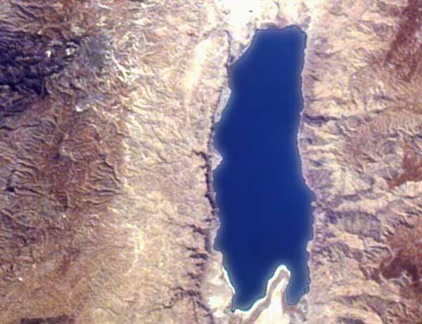 :::memori yang tinggal :::::: Laut mati dan kisah kaum Nabi Luth