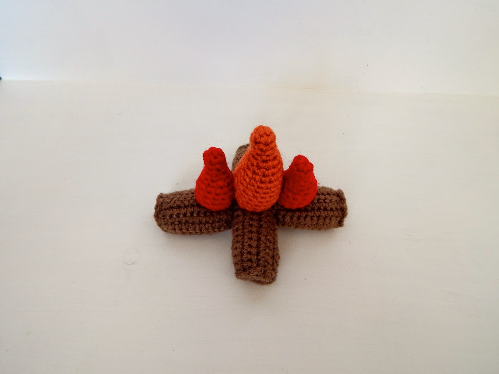 A[mi]dorable Crochet: Campfire Pattern