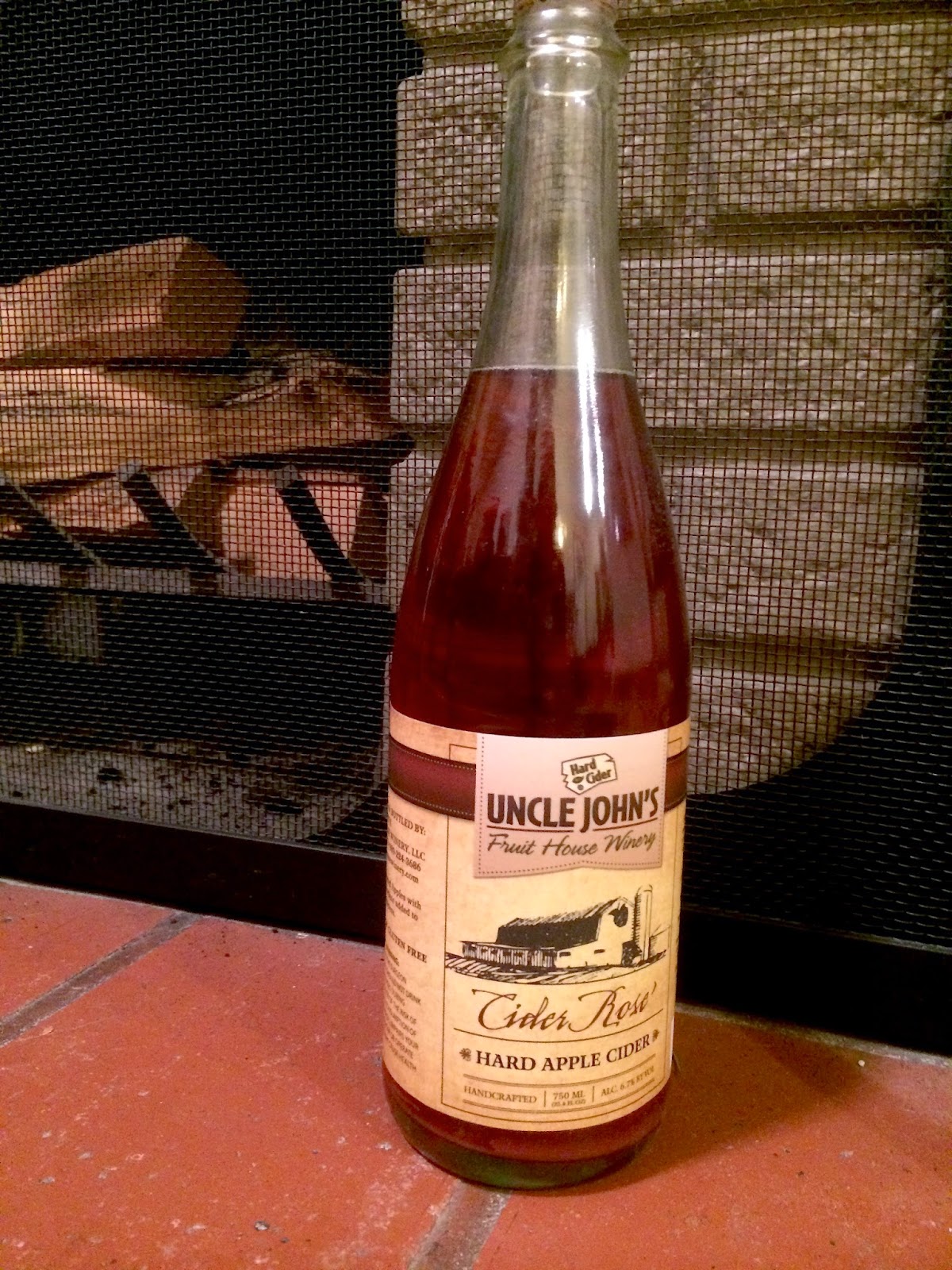 Along Came a Cider: Cider Review: Uncle John's Cider Rosé