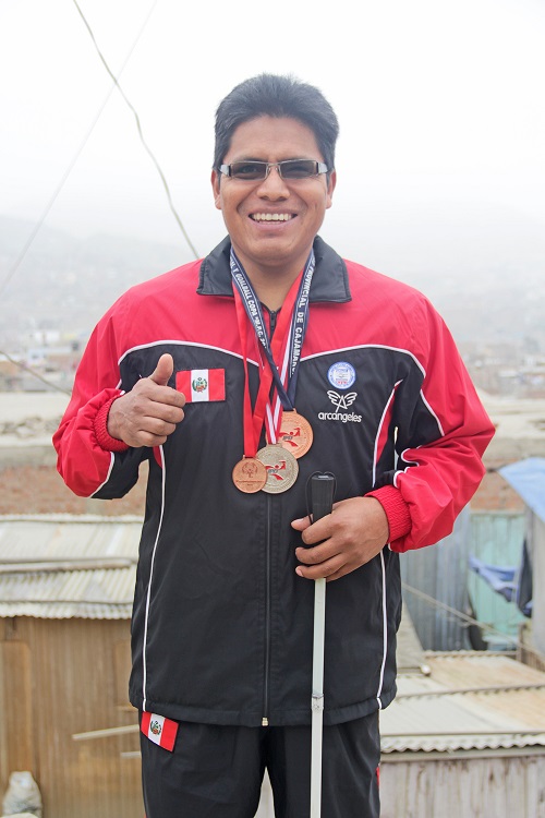 holaesungusto: JOHN QUISPE, EL PADRE Y DEPORTISTA CON DISCAPACIDAD ...