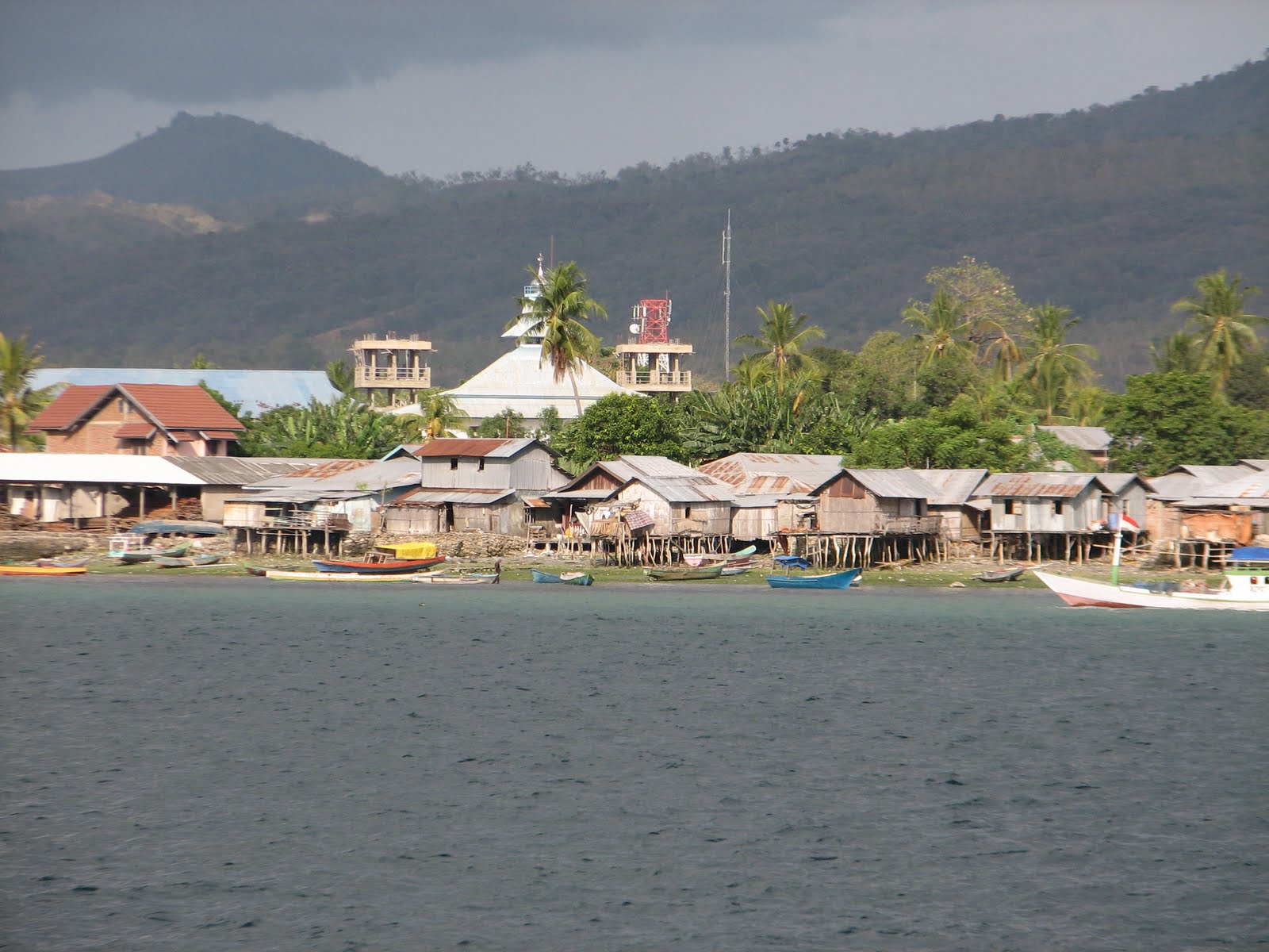 sailing along: KALABAHI,ALOR to LEWOLEBA,LEMBATA(LOMBLEN) 7-8 aug ...