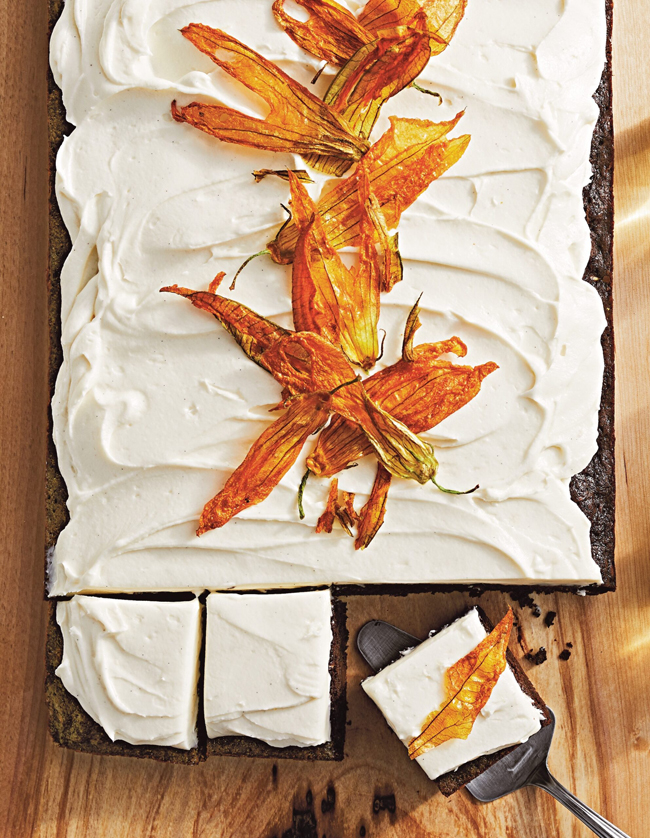 MARTHA MOMENTS: Martha Stewart's Cake Perfection - Out Today!