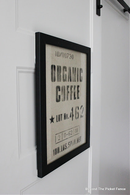 Beyond The Picket Fence: Stencil a Simple Organic Coffee Sign