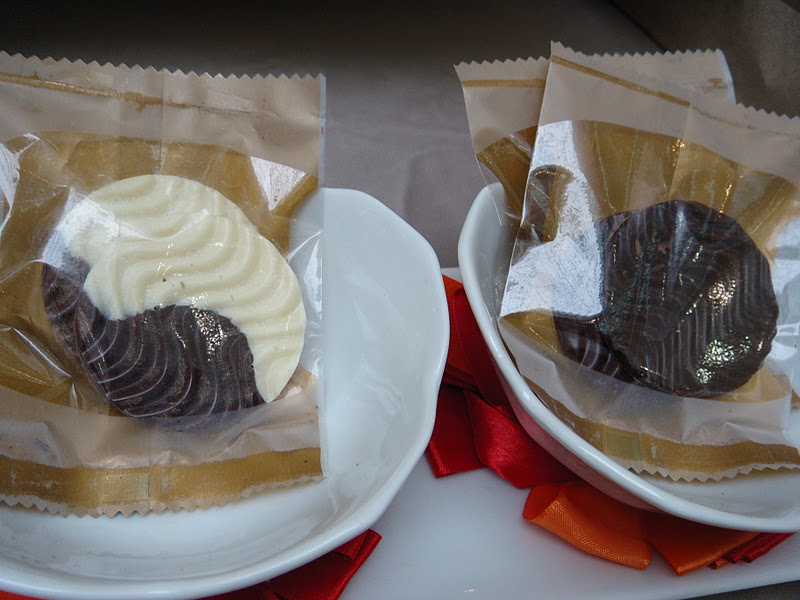 What Mary Loves: A Chocolove Story: Risa Chocolates