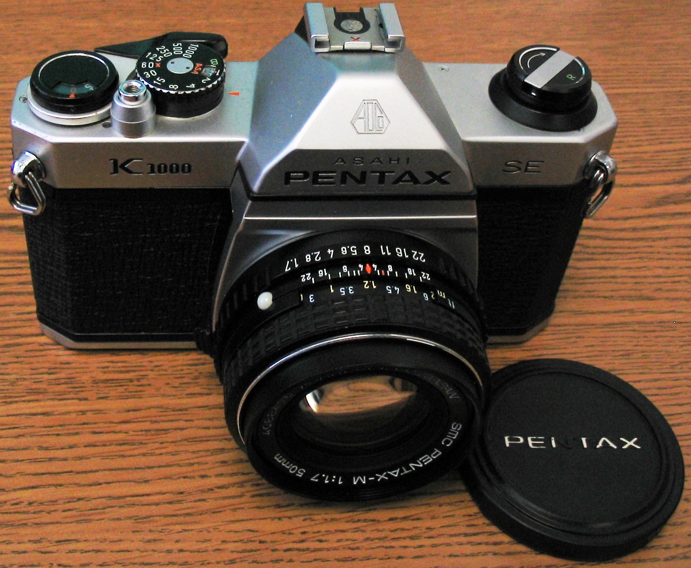 The Chens: The User's Review: Special Edition of Pentax K1000: K1000 SE