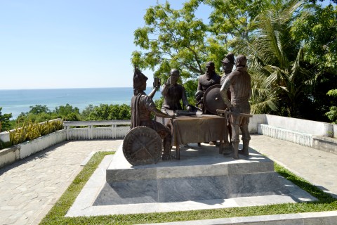 Bohol.Photos.Blogs.More: Bohol Blood Compact Shrine (Sandugo)