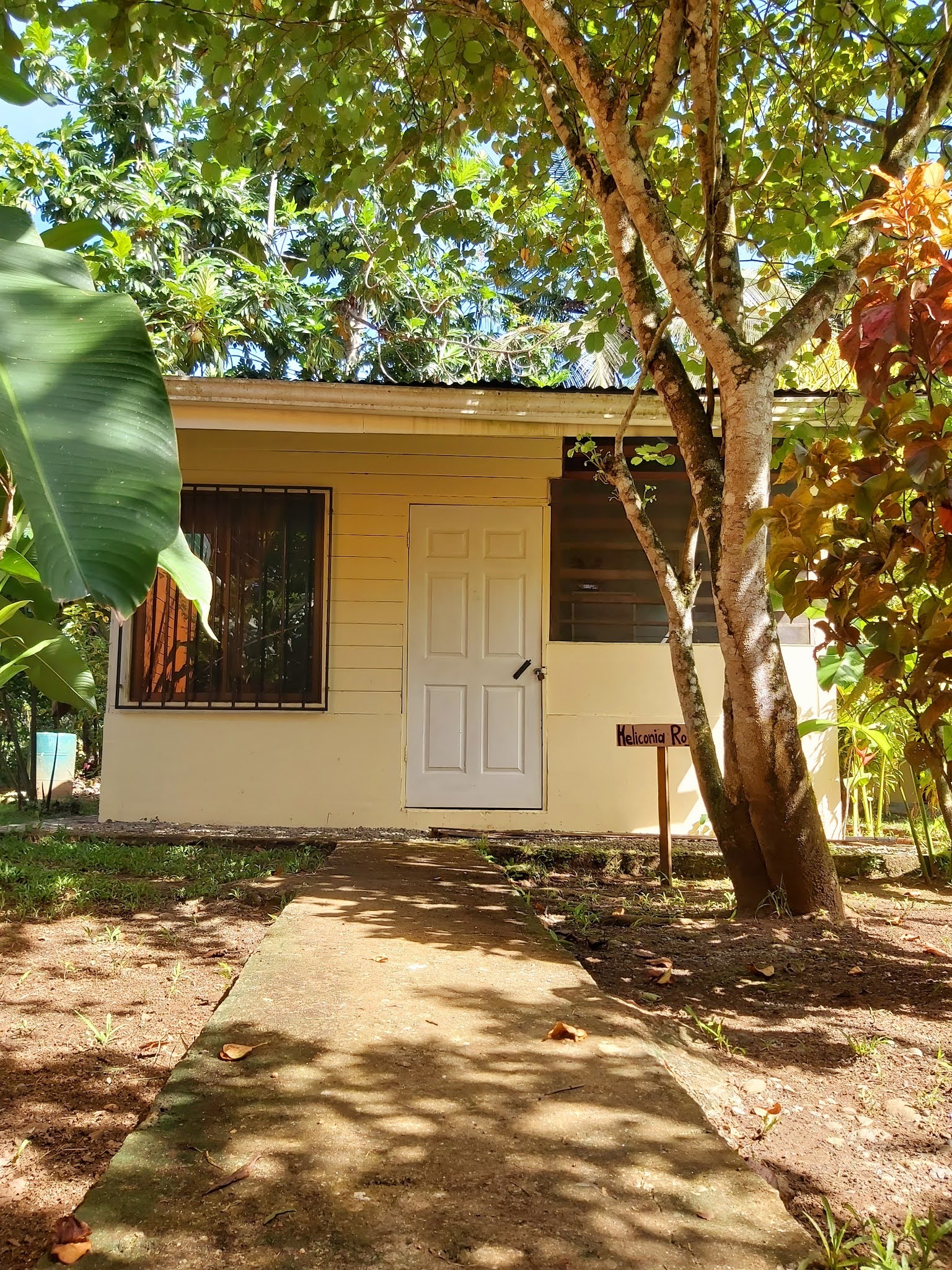 Cabinas Colibrí, Playa Gandoca, Limón Costa Rica: 2021