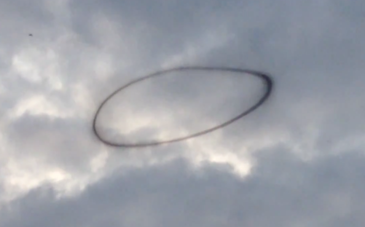 UFO SIGHTINGS DAILY: Teenager spots UFO shaped black circle floating ...