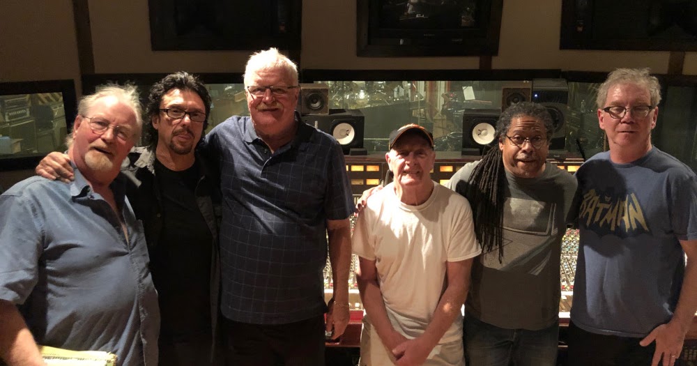 THE CLASSIC ROCK MUSIC REPORTER: DEREK "MO" MOORE AND PROG ROCK LEGENDS ...