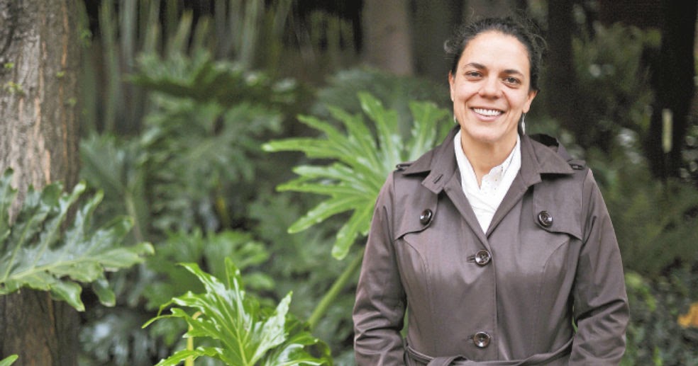 La bióloga que quiere proteger a los delfines de Urabá con un ...