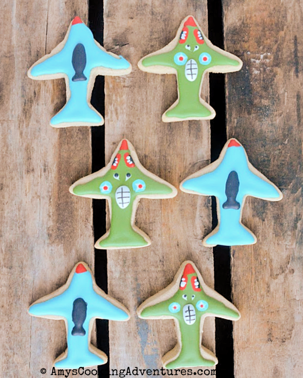 WWII Airplane Cookies