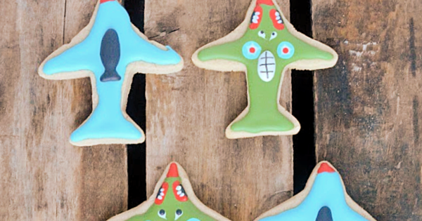 WWII Airplane Cookies