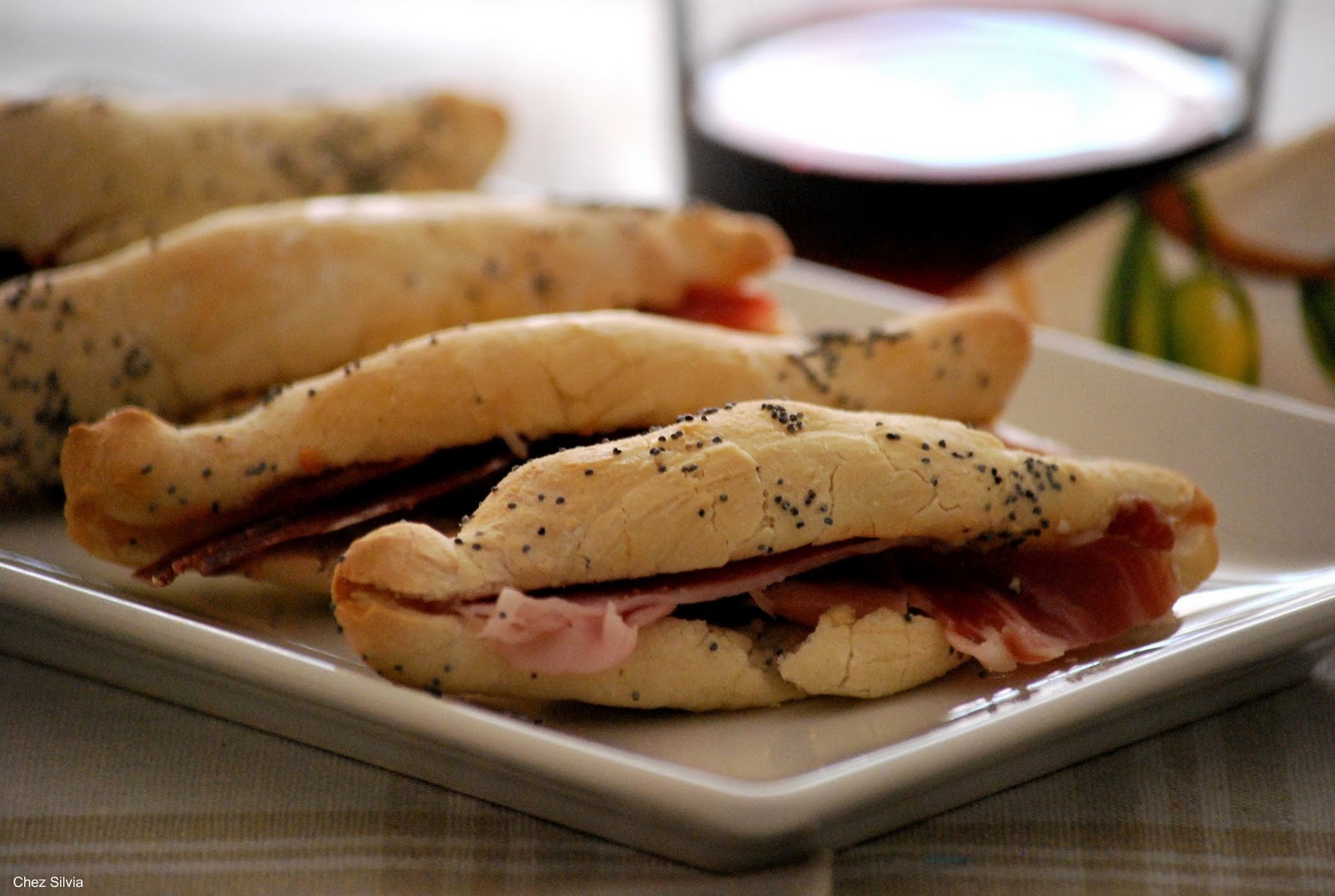 Mini bocadillos de bastón con ibérico — Chez Silvia