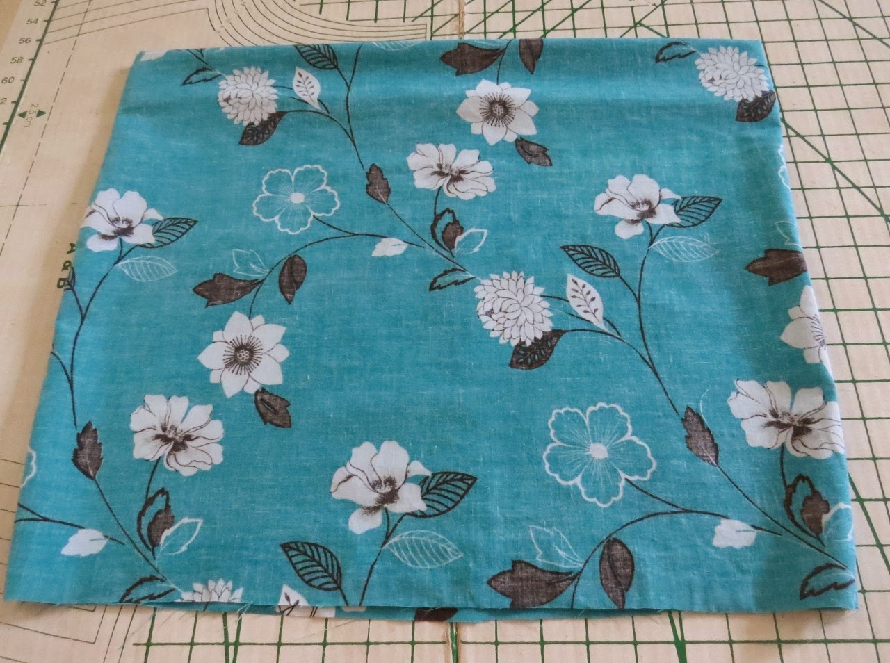 Creating my way to Success: Shopping bags from bedding - an upcycle ...