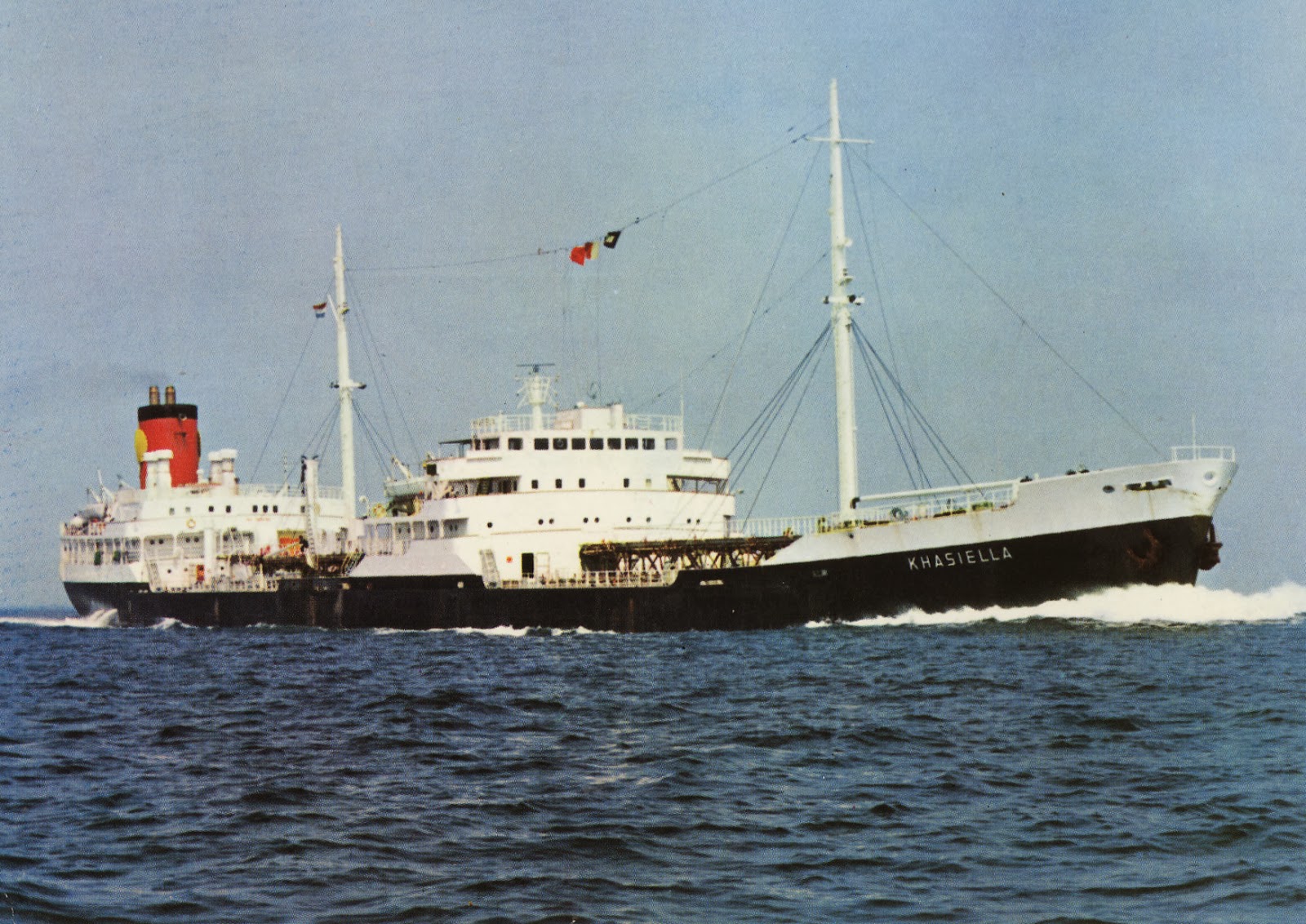 'ZIEN EN WETEN': KHASIELLA S.S. SHELL TANKERS B.V. (DEEL 1-A)