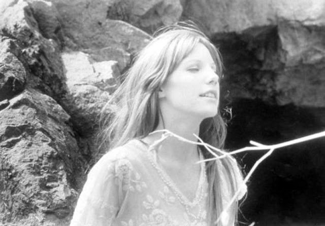 Jim Morrison and His Girlfriend Pamela Courson Taken by Edmund Teske in ...