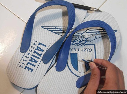 Selipar Jepun Yang Pelik Jarang Dilihat. - santaibooskur