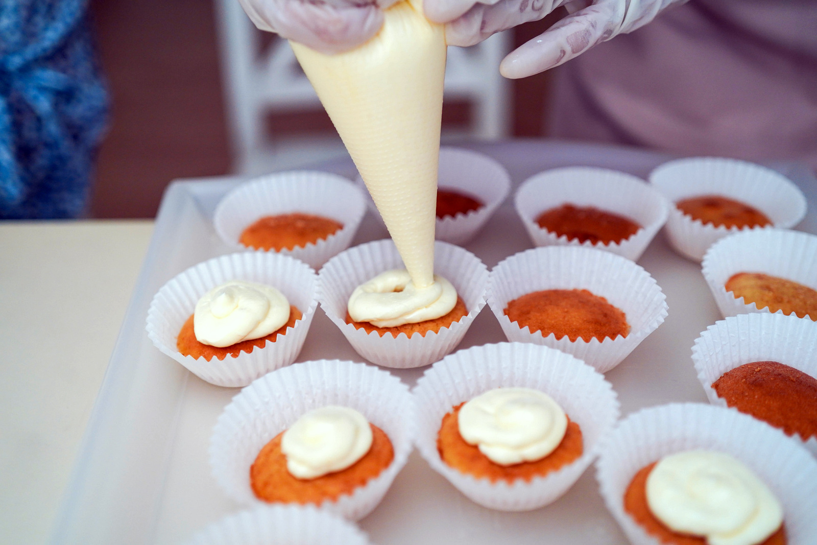 Eat Drink KL | Loulou's VSC & Cuppies: Victoria sponge cakes