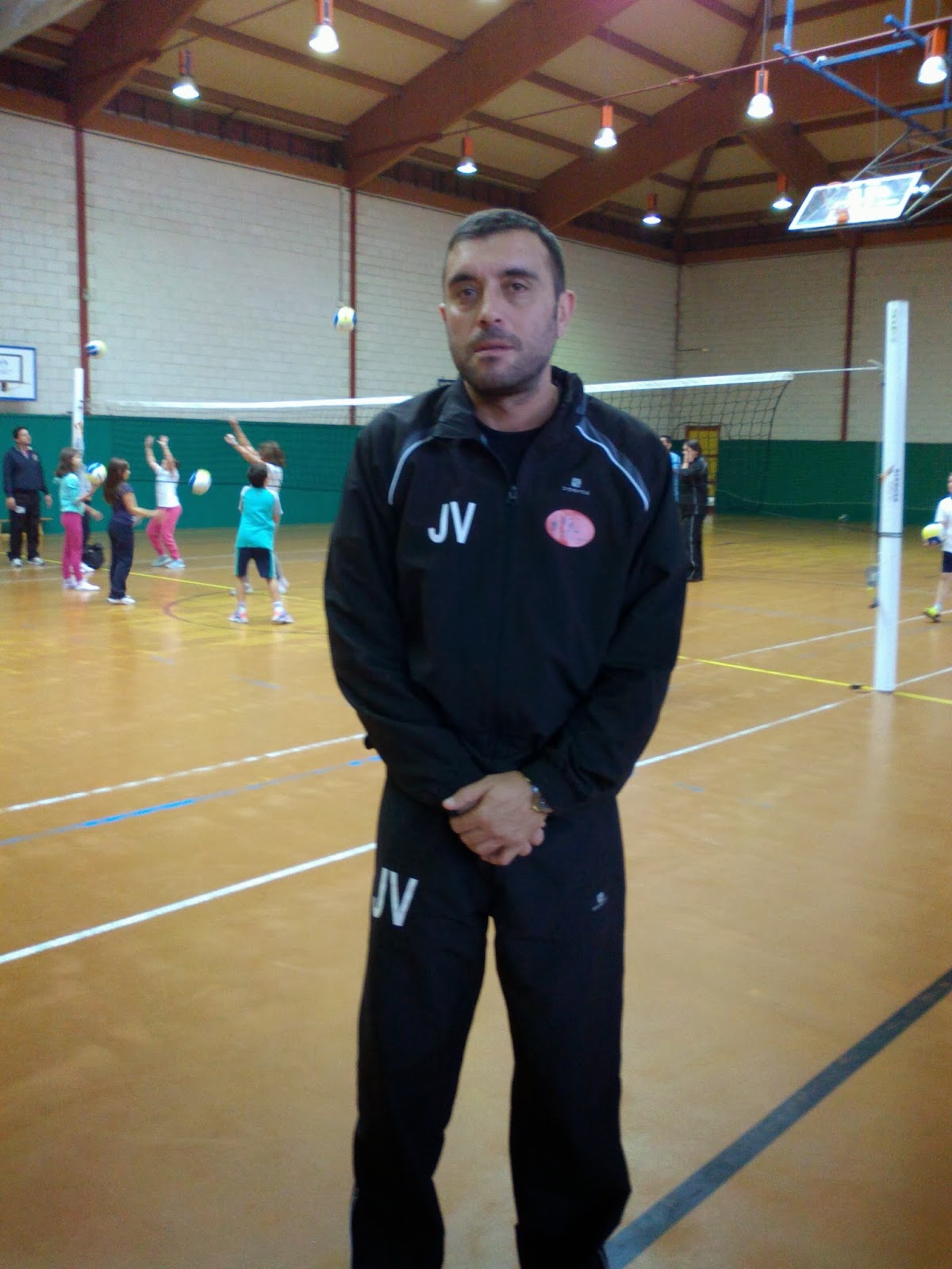 Sintonia Deportiva Oleiros: Voleibol Oleiros en el Valle Inclán. En la ...