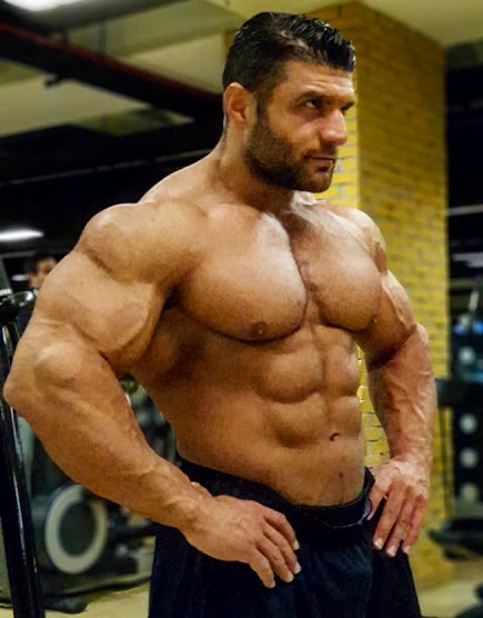 world bodybuilders pictures: Turk bodybuilder Firat Urun biggest arms ...