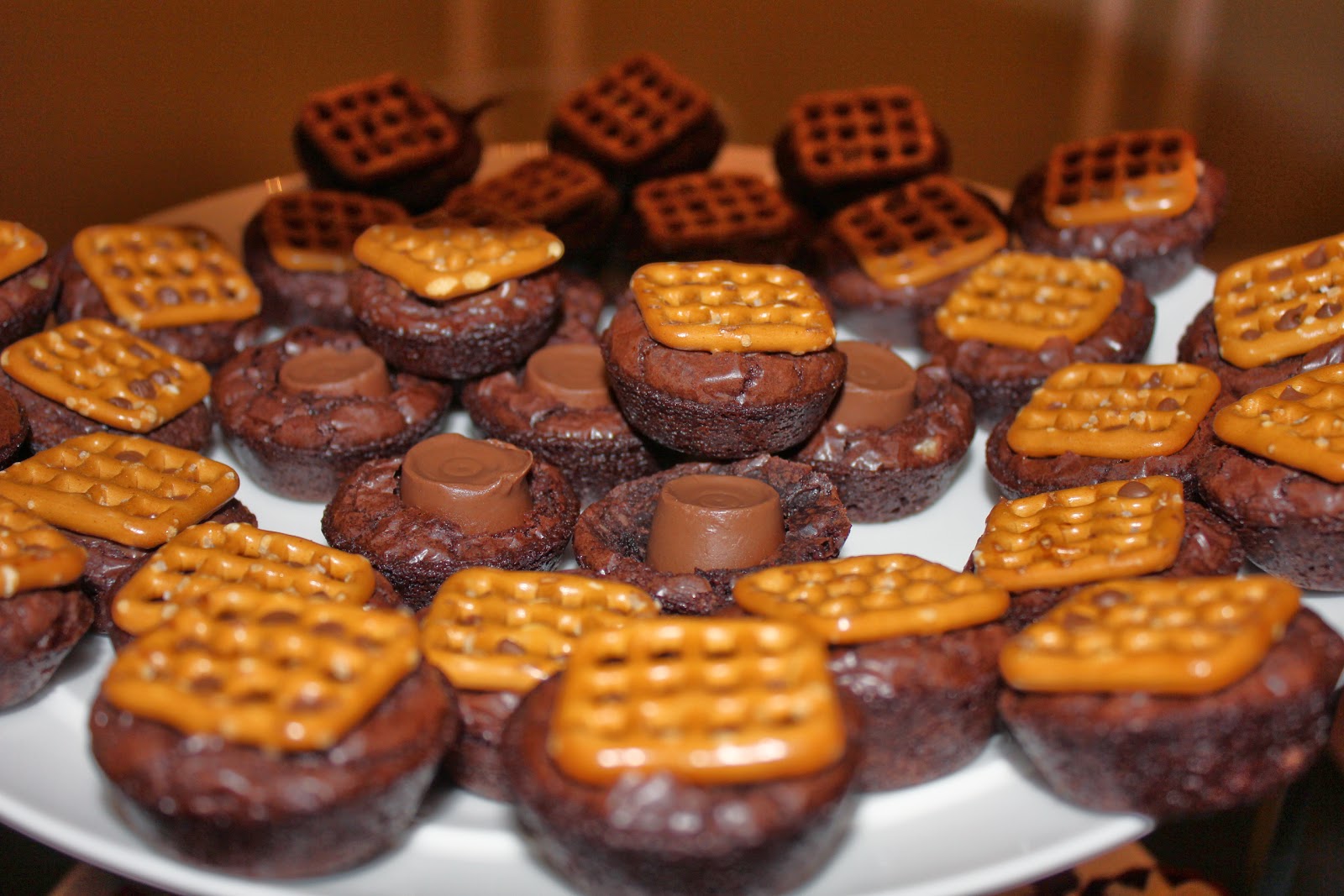 simply made with love: Pretzel Rolo Brownie Bites