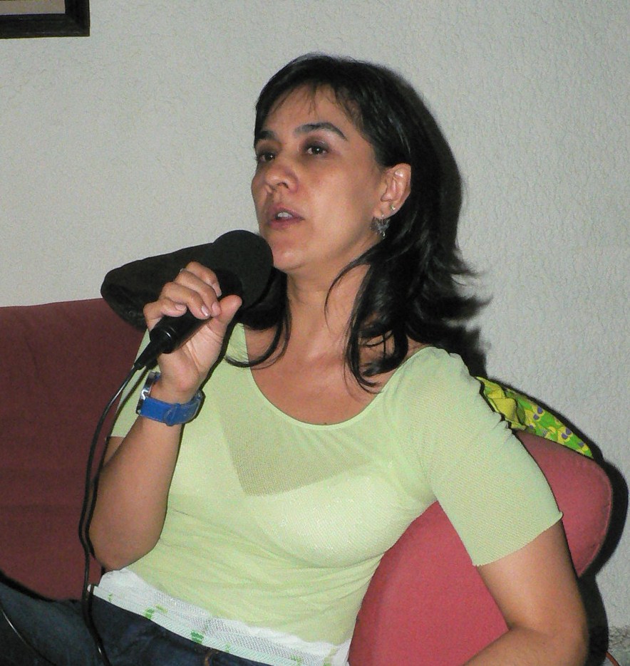 Evo dev(b)o y no tengo: junio 2011