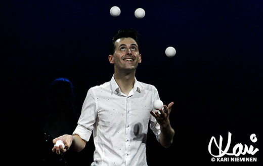 Sirkusteltta: 2020 • Pallot hallussa • Master of multitasking